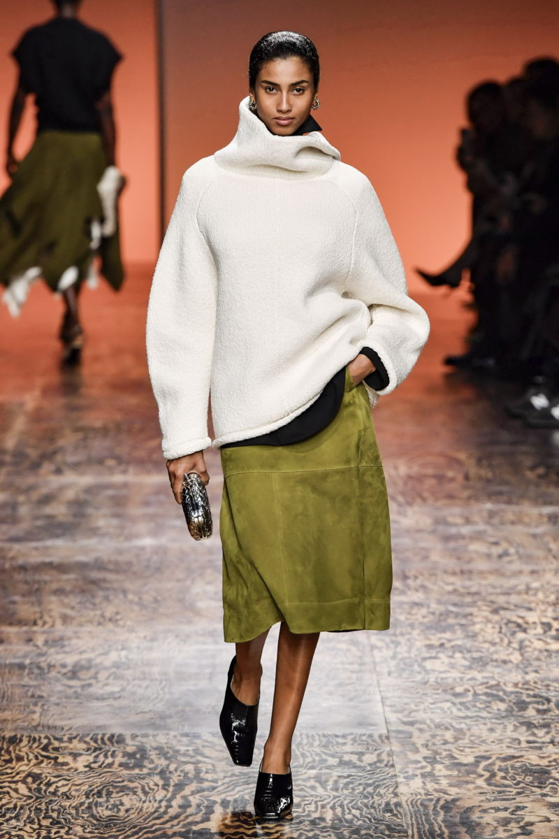 Trendy jesień-zima 2024/2025 w modzie damskiej - Modivo runway