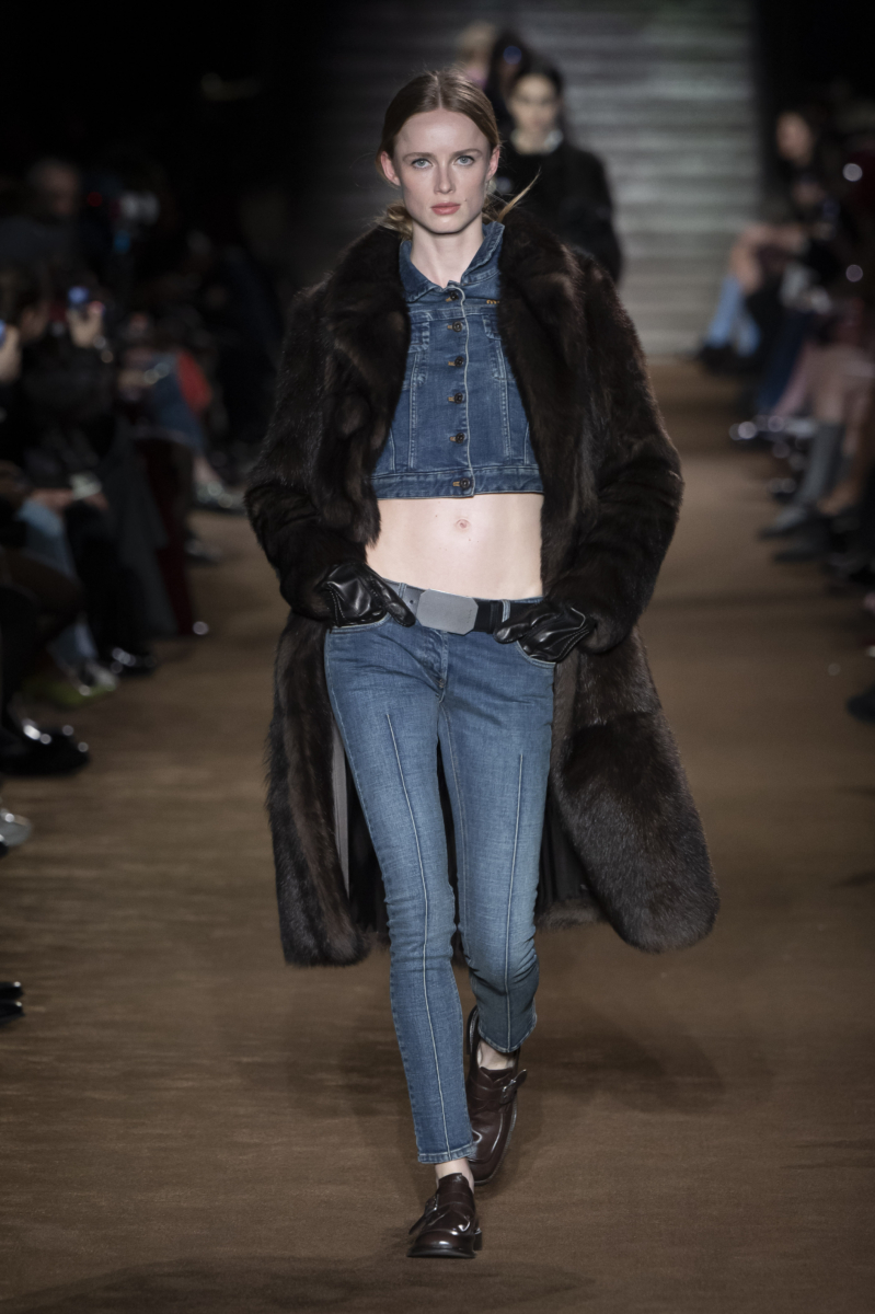 Trendy jesień-zima 2024/2025 w modzie damskiej - Modivo runway