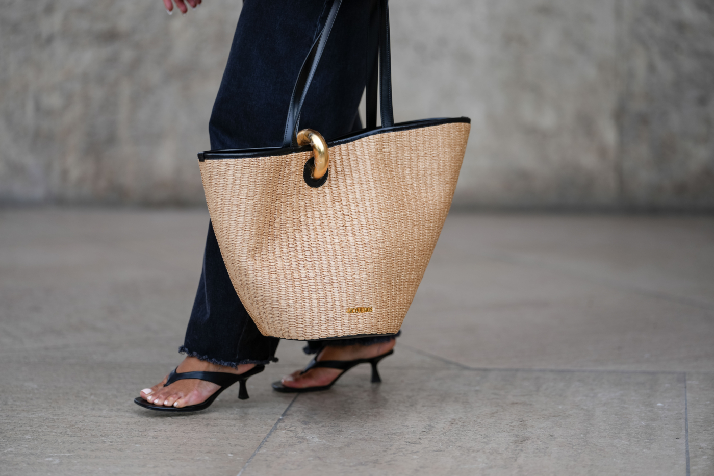 Modne torebki na lato 2025 – 10 modeli, które noszą it-girls